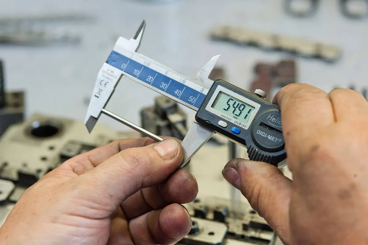 How to Make Accurate Inside Measurements - Tools Trove