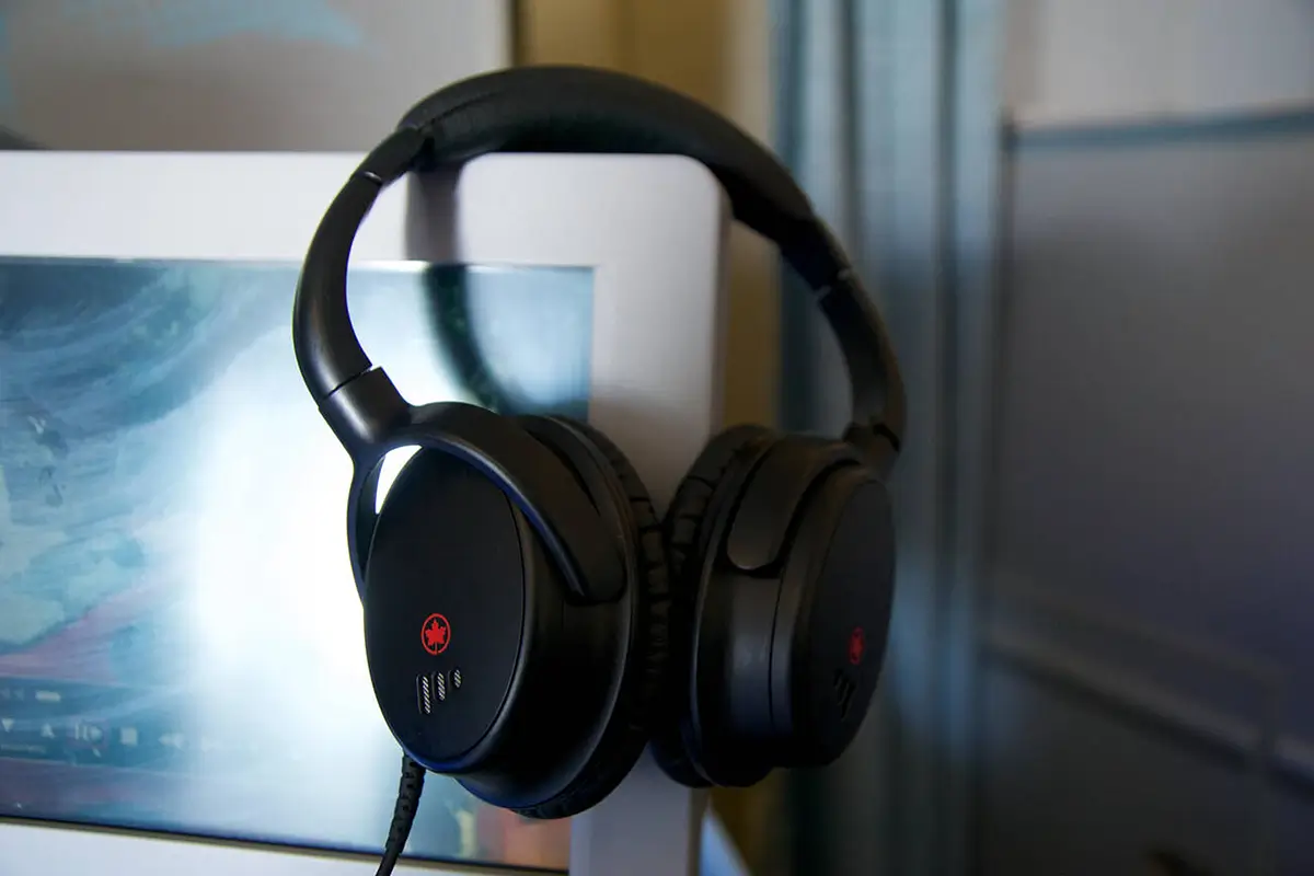 Understanding the Science Behind Noise-Cancelling Headphones - Tools Trove